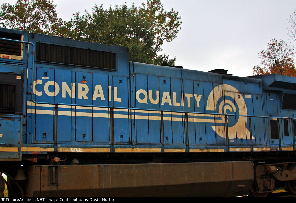 "Conrail Quality" logo on ex-CRQ/NS C40-8W #8407